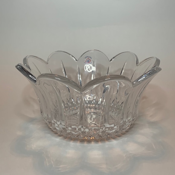 St George | Art | St George Crystal Glass Bowl Fluted Scallop Edge 825 ...